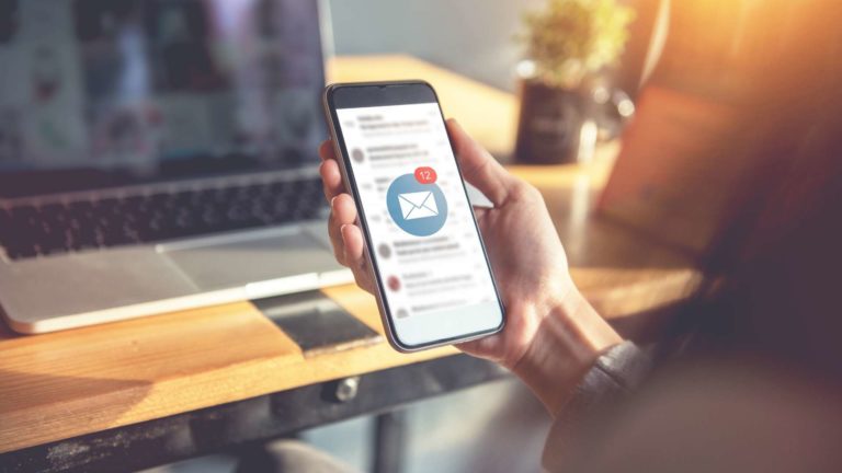 How to Write a PTO Request Email (With Examples)