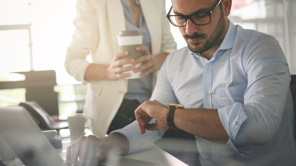 6 Best Time and Attendance Systems for Small Businesses 2025