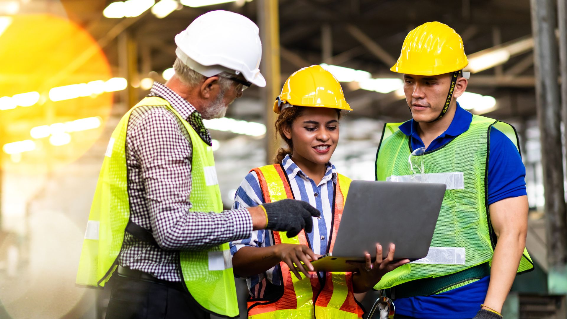 How to Engage the 2.7 Billion Person Non-Desk Workforce