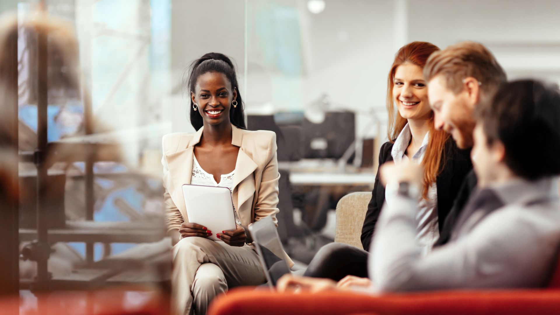 14 Effective Non-Monetary Rewards To Motivate Your Staff